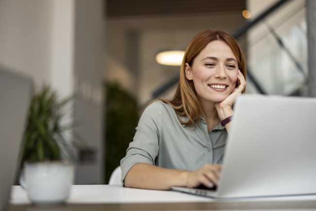 How to Write an Employee Self Evaluation (with Example)