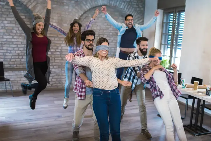 How to Build Employee Trust Effectively - Qualtrics